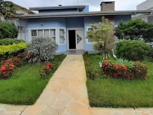 Casa / Sobrado em Condomínio para Venda em Valinhos/SP Santa Cruz 4 Quartos