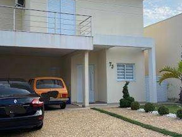 Casa / Sobrado em Condomínio para Venda em Valinhos/SP Santa Cruz 3 Quartos