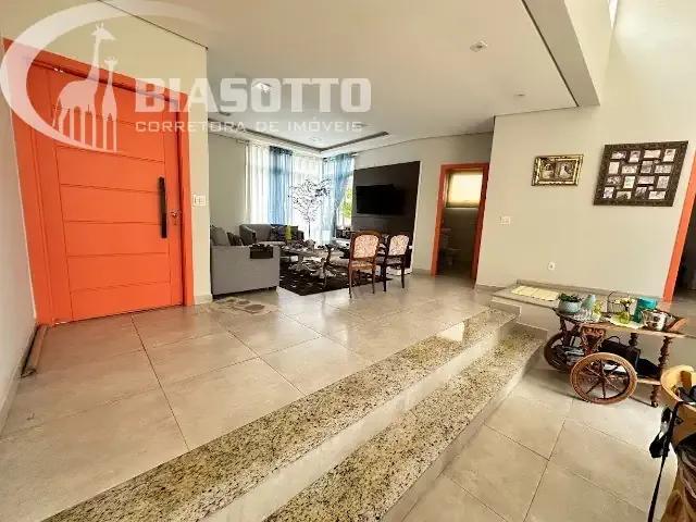 Casa / Sobrado em Condomínio para Venda em Valinhos/SP Santa Cruz 3 Quartos