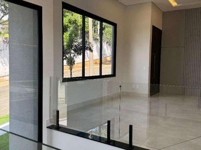 Casa / Sobrado em Condomínio para Venda em Valinhos/SP Pinheiro 3 Quartos