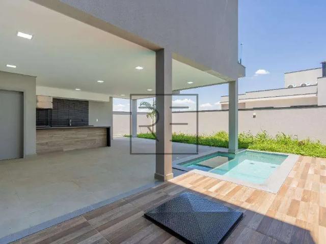Casa / Sobrado em Condomínio para Venda em Valinhos/SP Roncáglia 3 Quartos