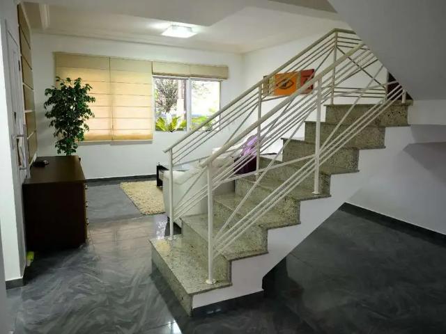 Casa / Sobrado em Condomínio para Venda em Valinhos/SP Roncáglia 3 Quartos