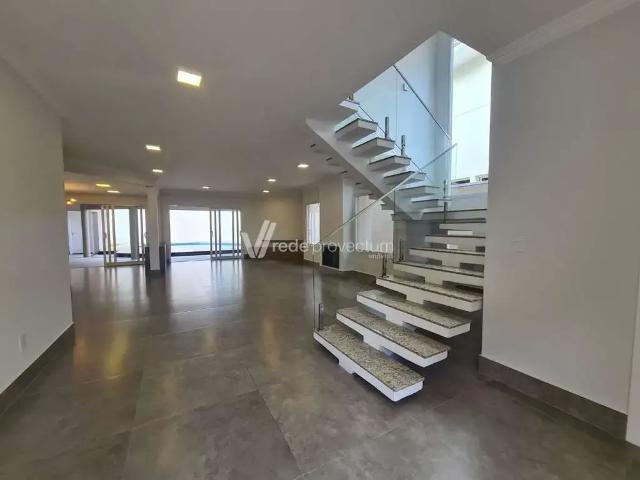 Casa / Sobrado em Condomínio para Venda em Valinhos/SP Reserva Colonial 4 Quartos