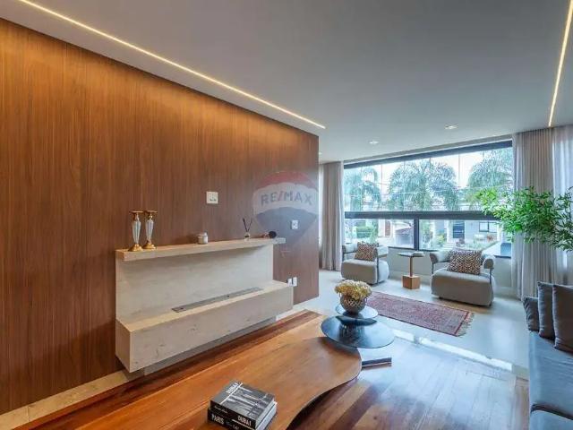 Casa / Sobrado em Condomínio para Venda em Valinhos/SP Reserva Colonial 5 Quartos