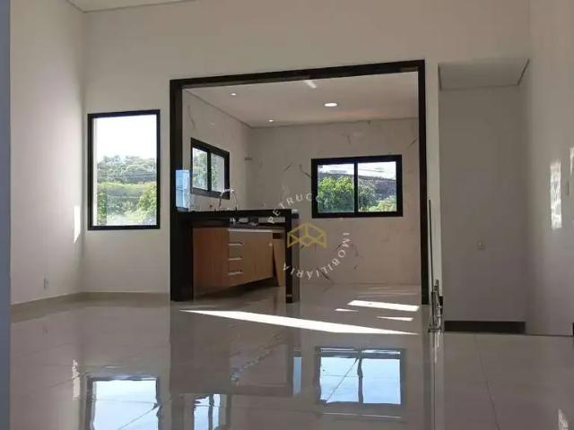 Casa / Sobrado em Condomínio para Venda em Valinhos/SP Residencial Mont' Alcino 3 Quartos