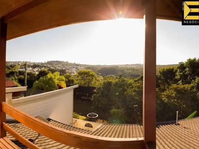 Casa / Sobrado em Condomínio para Venda em Valinhos/SP Vila Embaré 5 Quartos