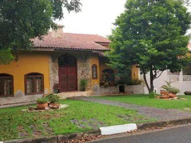 Casa / Sobrado em Condomínio para Venda em Valinhos/SP Vila Embaré 6 Quartos