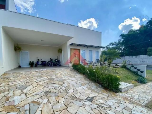 Casa / Sobrado em Condomínio para Venda em Valinhos/SP Vila Pagano 3 Quartos
