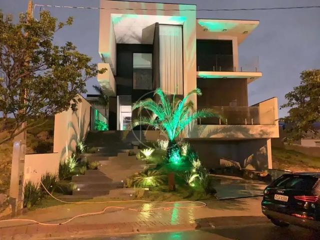 Casa / Sobrado em Condomínio para Venda em Valinhos/SP Vila Sonia 4 Quartos