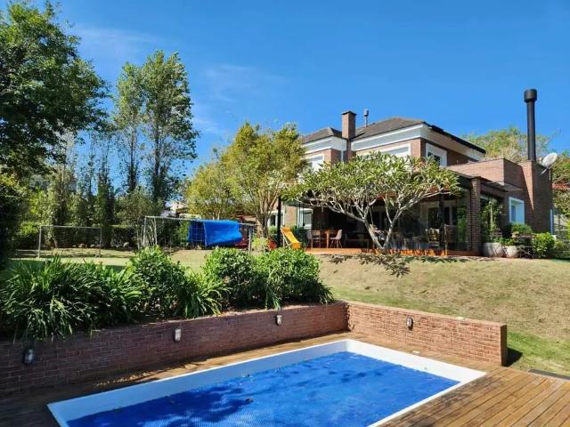 Casa / Sobrado em Condomínio para Venda em Viamão/RS São Lucas 3 Quartos