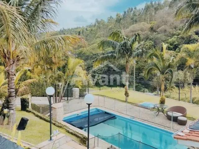 Casa / Sobrado em Condomínio para Venda em Vinhedo/SP Vale da Santa Fé 4 Quartos