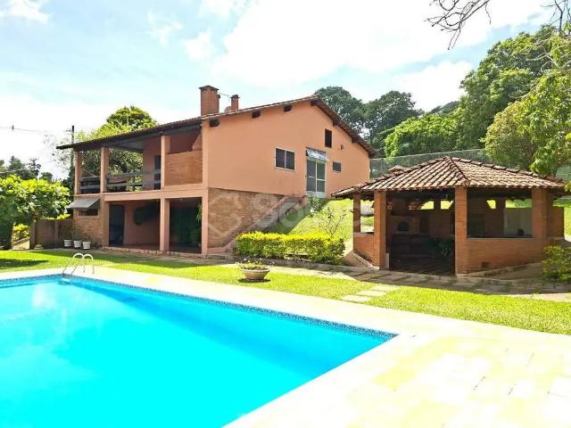 Casa / Sobrado em Condomínio para Venda em Vinhedo/SP Vale da Santa Fé 4 Quartos