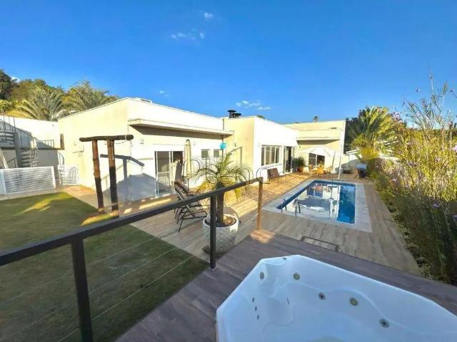 Casa / Sobrado em Condomínio para Venda em Vinhedo/SP Vila Hipica 4 Quartos