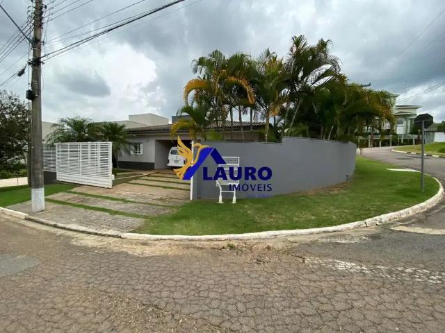 Casa / Sobrado em Condomínio para Venda em Vinhedo/SP Vila Hipica 4 Quartos