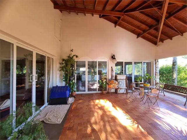 Casa / Sobrado em Condomínio para Venda em Vinhedo/SP Caixa D´Água 2 Quartos