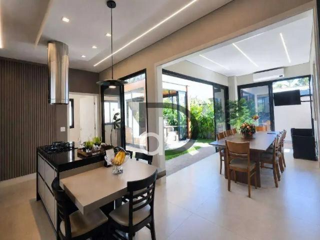 Casa / Sobrado em Condomínio para Venda em Vinhedo/SP João XXIII 4 Quartos