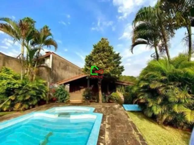 Casa / Sobrado em Condomínio para Venda em Vinhedo/SP Marambaia 3 Quartos