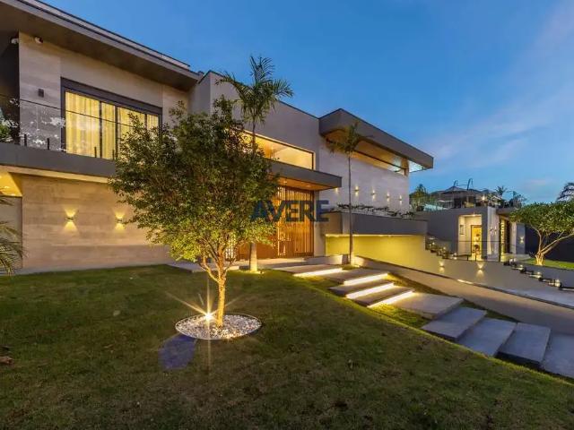 Casa / Sobrado em Condomínio para Venda em Vinhedo/SP Marambaia 4 Quartos