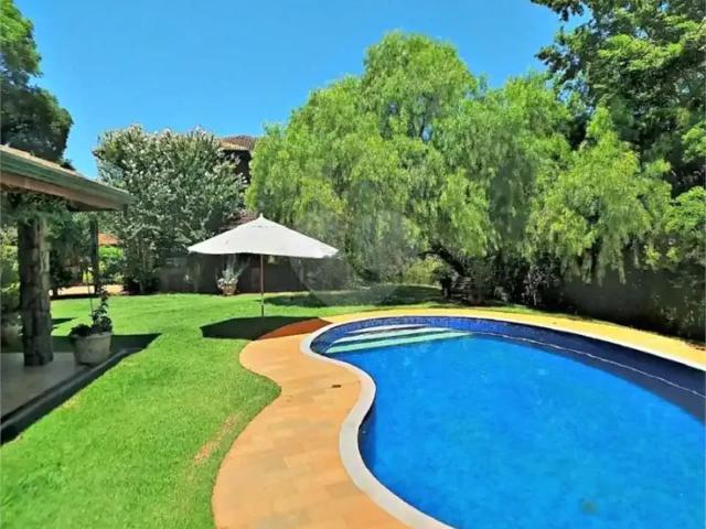 Casa / Sobrado em Condomínio para Venda em Vinhedo/SP Marambaia 4 Quartos