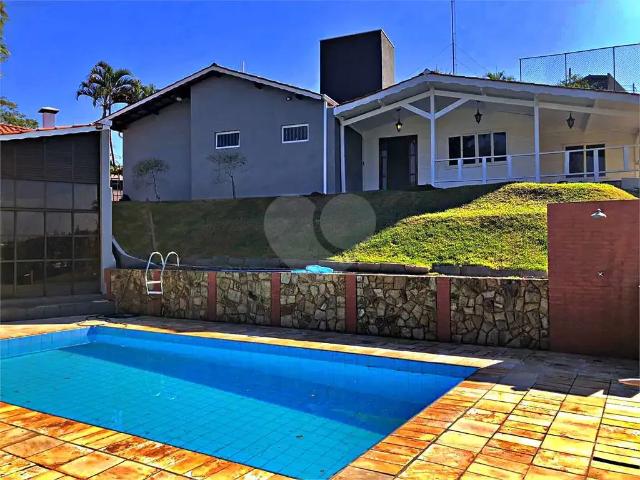 Casa / Sobrado em Condomínio para Venda em Vinhedo/SP Marambaia 4 Quartos