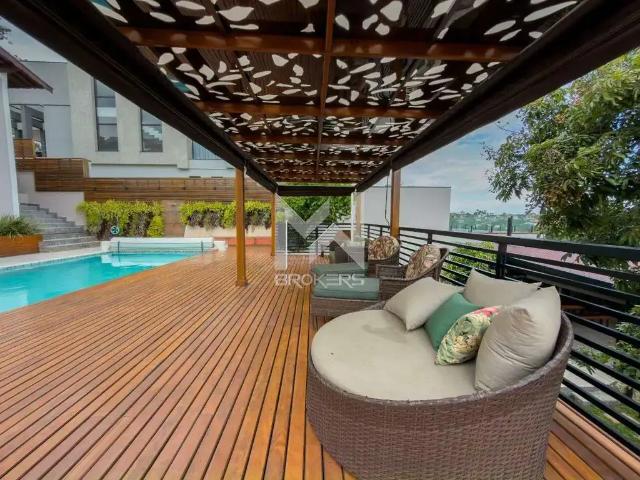 Casa / Sobrado em Condomínio para Venda em Vinhedo/SP Marambaia 4 Quartos