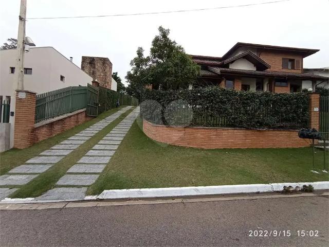 Casa / Sobrado em Condomínio para Venda em Vinhedo/SP Marambaia 6 Quartos
