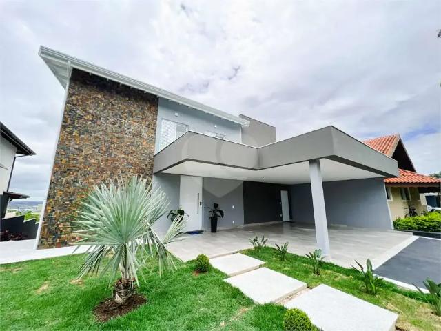 Casa / Sobrado em Condomínio para Venda em Vinhedo/SP Pinheirinho 4 Quartos