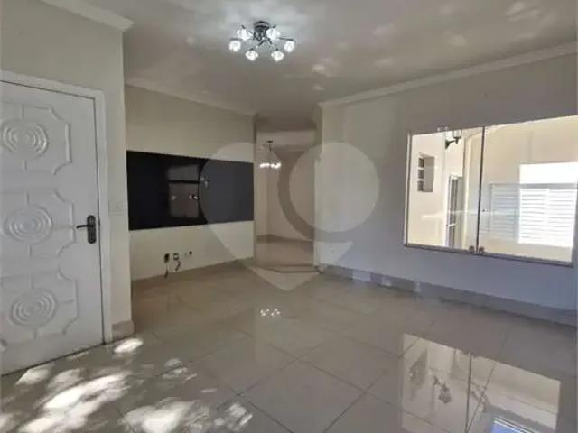 Casa / Sobrado em Condomínio para Venda em Vinhedo/SP Pinheirinho 3 Quartos