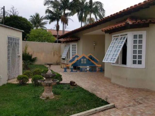 Casa / Sobrado em Condomínio para Venda em Vinhedo/SP Recanto dos Canjaranas 4 Quartos