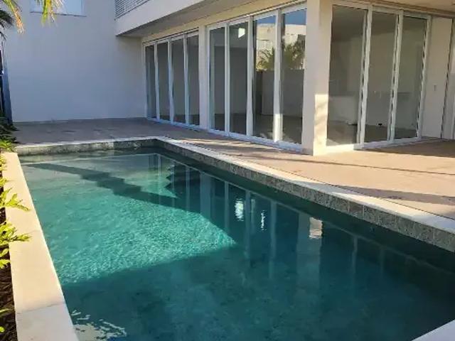 Casa / Sobrado em Condomínio para Venda em Votorantim/SP Alphaville Nova Esplanada 3 Quartos