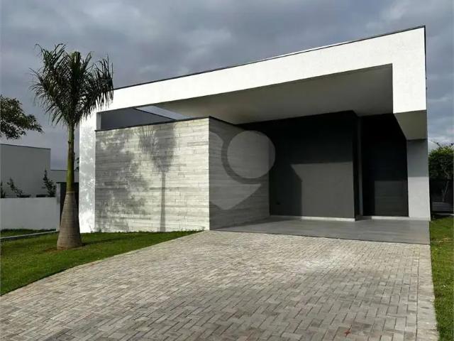 Casa / Sobrado em Condomínio para Venda em Votorantim/SP Alphaville Nova Esplanada 3 Quartos