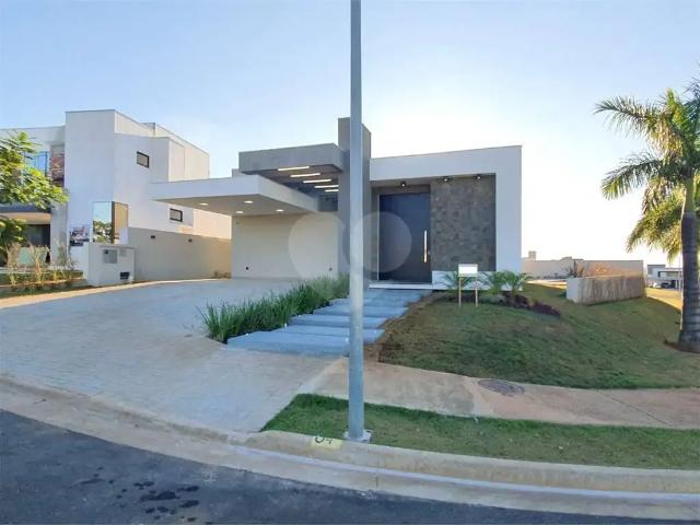 Casa / Sobrado em Condomínio para Venda em Votorantim/SP Alphaville Nova Esplanada 3 Quartos