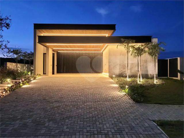 Casa / Sobrado em Condomínio para Venda em Votorantim/SP Alphaville Nova Esplanada 4 Quartos