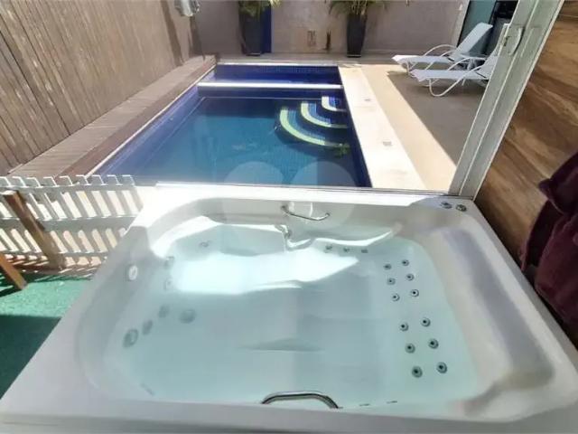 Casa / Sobrado em Condomínio para Venda em Votorantim/SP Alphaville Nova Esplanada 4 Quartos