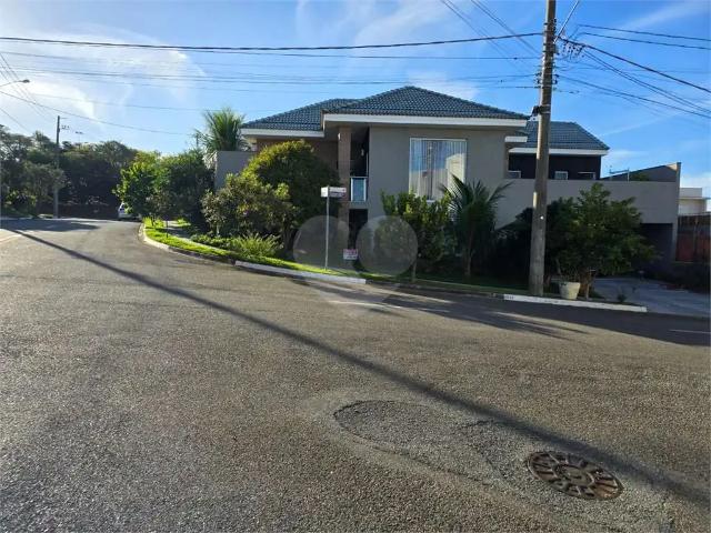 Casa / Sobrado em Condomínio para Venda em Votorantim/SP Parque Esplanada 4 Quartos