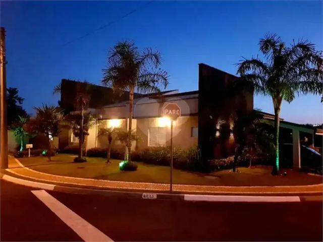 Casa / Sobrado em Condomínio para Venda em Votorantim/SP Parque Esplanada 4 Quartos