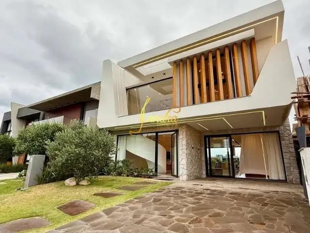 Casa / Sobrado em Condomínio para Venda em Xangri Lá/RS Centro 4 Quartos