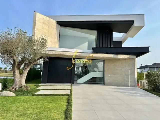 Casa / Sobrado em Condomínio para Venda em Xangri Lá/RS Centro 5 Quartos
