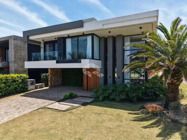 Casa / Sobrado em Condomínio para Venda em Xangri Lá/RS Centro 5 Quartos