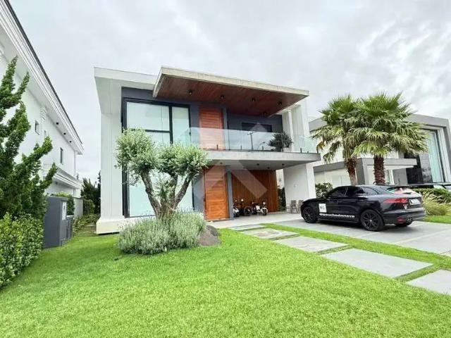 Casa / Sobrado em Condomínio para Venda em Xangri Lá/RS Centro 5 Quartos