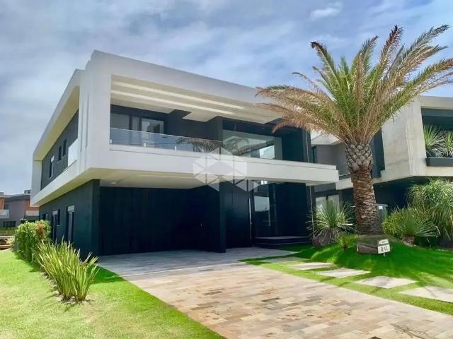 Casa / Sobrado em Condomínio para Venda em Xangri Lá/RS Centro 5 Quartos