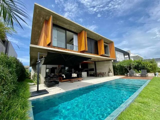 Casa / Sobrado em Condomínio para Venda em Xangri Lá/RS Centro 5 Quartos
