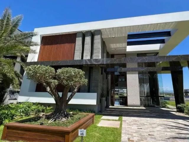Casa / Sobrado em Condomínio para Venda em Xangri Lá/RS Centro 5 Quartos