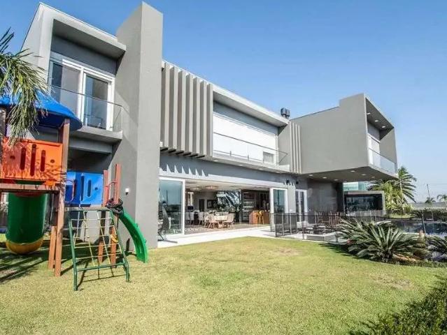 Casa / Sobrado em Condomínio para Venda em Xangri Lá/RS Centro 5 Quartos