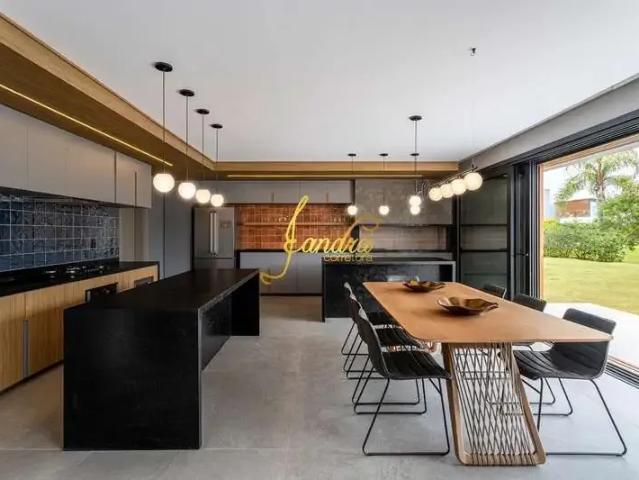 Casa / Sobrado em Condomínio para Venda em Xangri Lá/RS Centro 5 Quartos