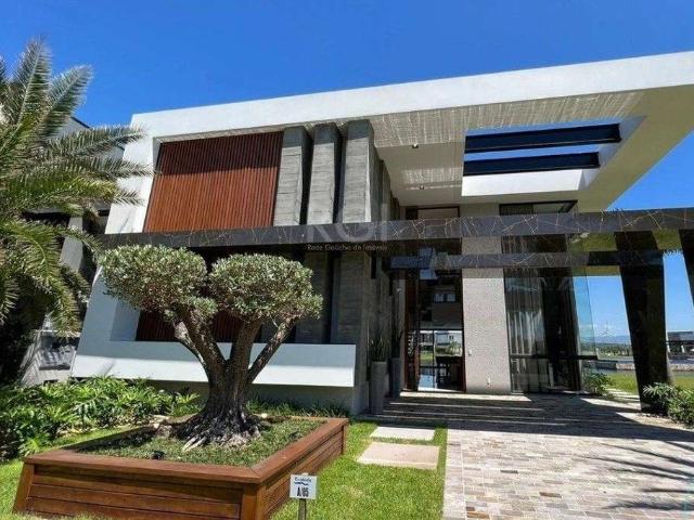 Casa / Sobrado em Condomínio para Venda em Xangri Lá/RS Centro 5 Quartos
