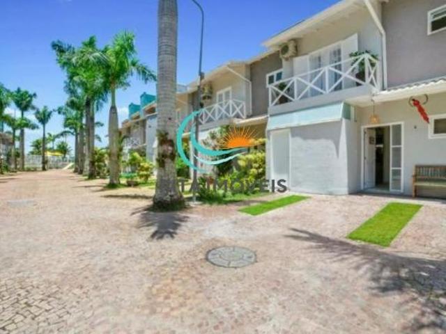 Casa, sobrado em condomínio pé na areia no Maitinga, 3 dormitórios, sendo 1 suíte