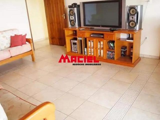 Casa Sobrado em Cacapava