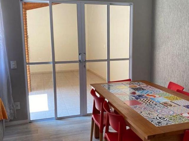 Casa Sobrado em Indaiatuba, Cond.Flamboyant com 3 dormitórios sendo 1 suíte
