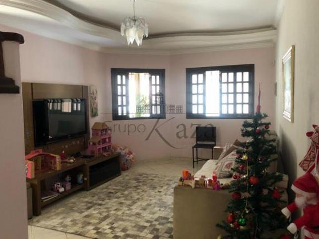 Casa Sobrado em Jacareí